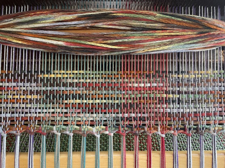 Structo Artcraft Loom – Yarns from the Lake