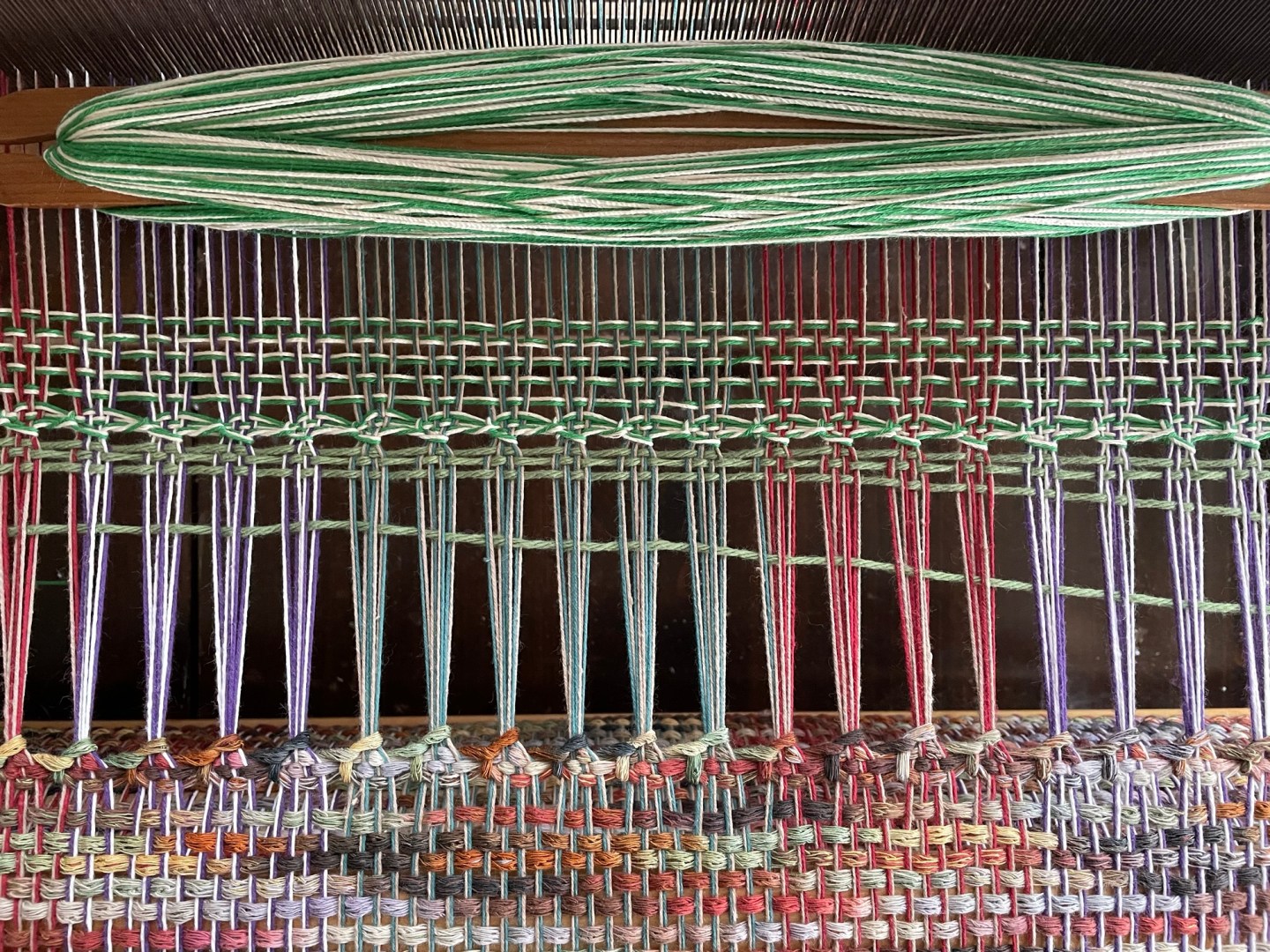 Structo Artcraft Loom – Yarns from the Lake