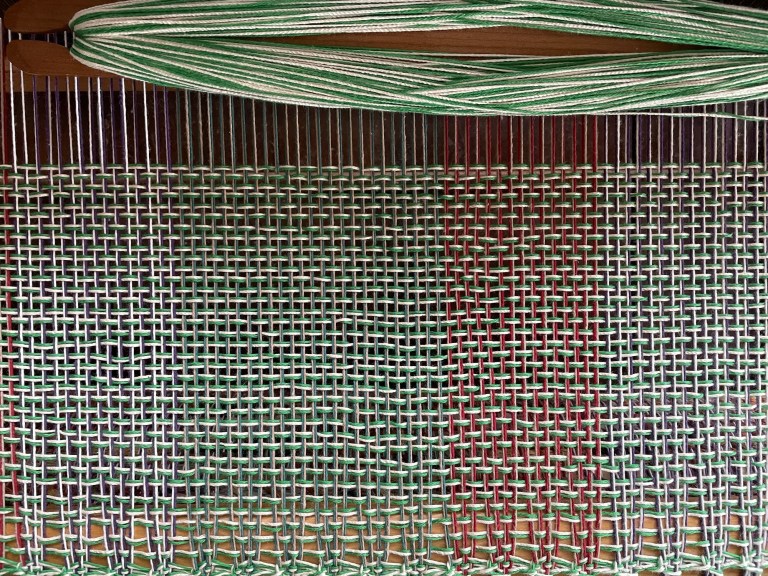 Structo Artcraft Loom – Yarns from the Lake