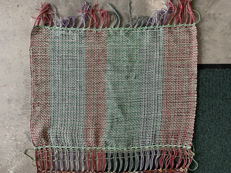 Structo Artcraft Loom – Yarns from the Lake