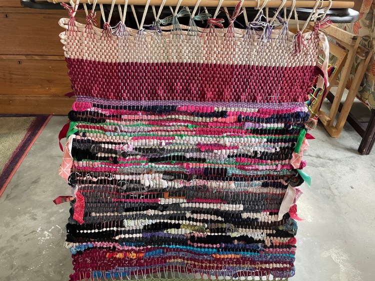 Structo Artcraft Loom – Yarns from the Lake