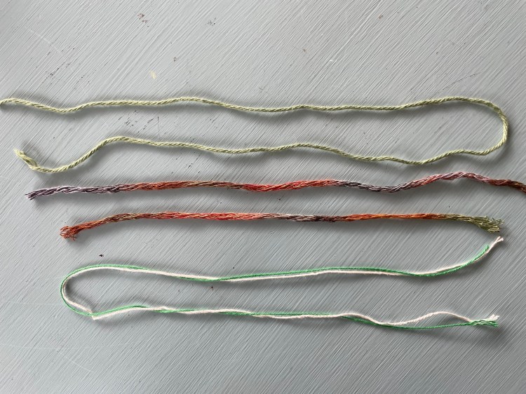 Structo Artcraft Loom – Yarns from the Lake